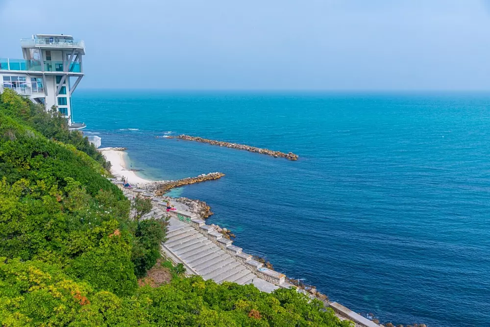 Ancona, la città dorica sospesa tra mare e storia: cosa vedere e ...