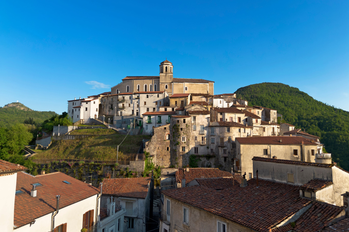 Cosa si mangia a Lagonegro, la città di ANGELINA MANGO | Paesi del Gusto
