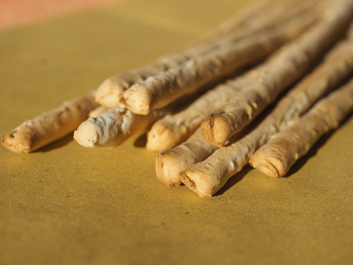 Grissino: caratteristiche, storia e curiosità del grissino stirato ...